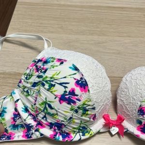 La SENZA | Intimates & Sleepwear | Nwt La Senza Hello Sugar Add 2 Cup ...